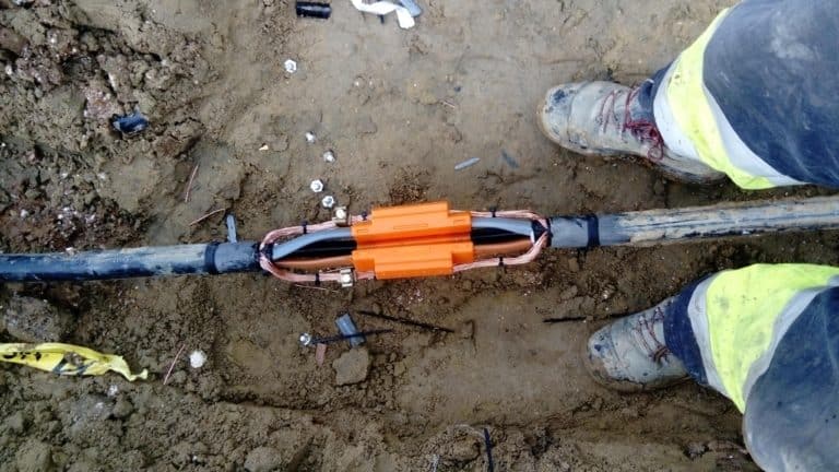 Insulated Tools & Live Cable Jointing | IEC 60900 Insulated Tools