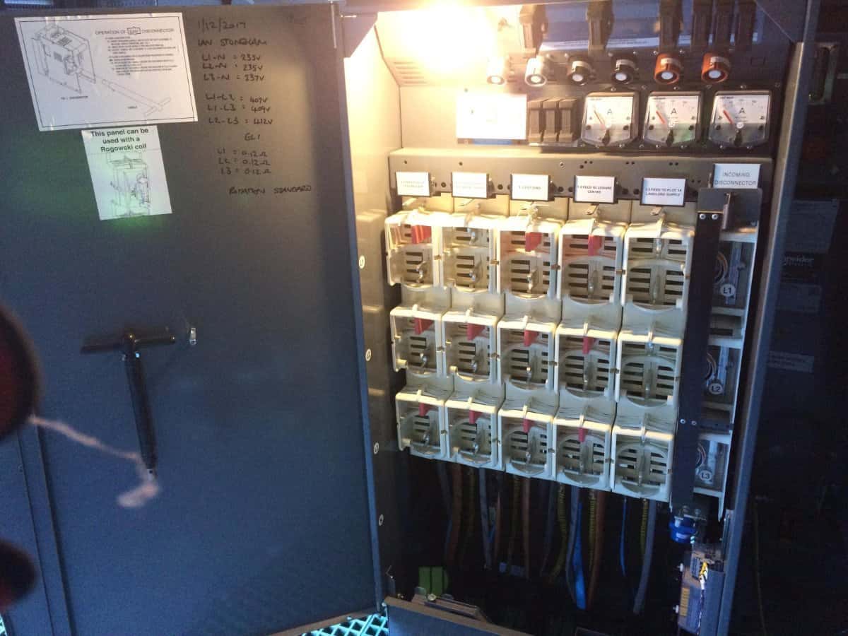 11kV Switchgear Cable Terminations, Jointing & Spiking In High Voltage ...