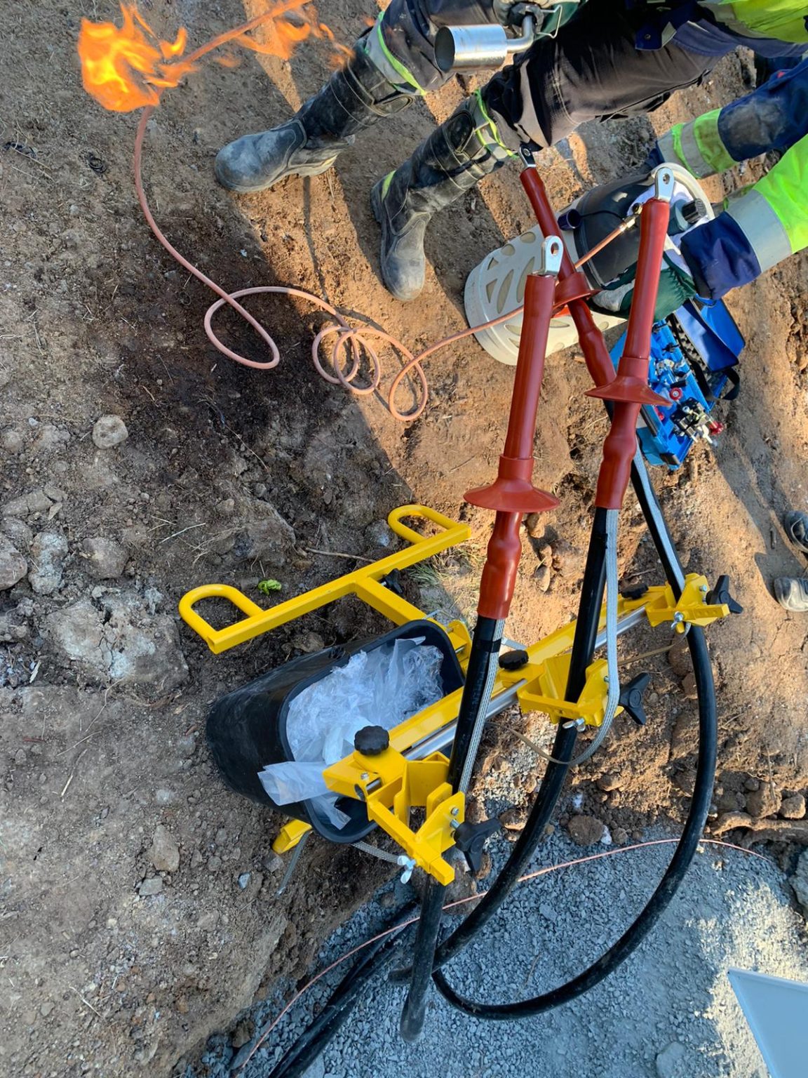 Cable Stands | MV HV Medium High Voltage Cable Jointing Stands