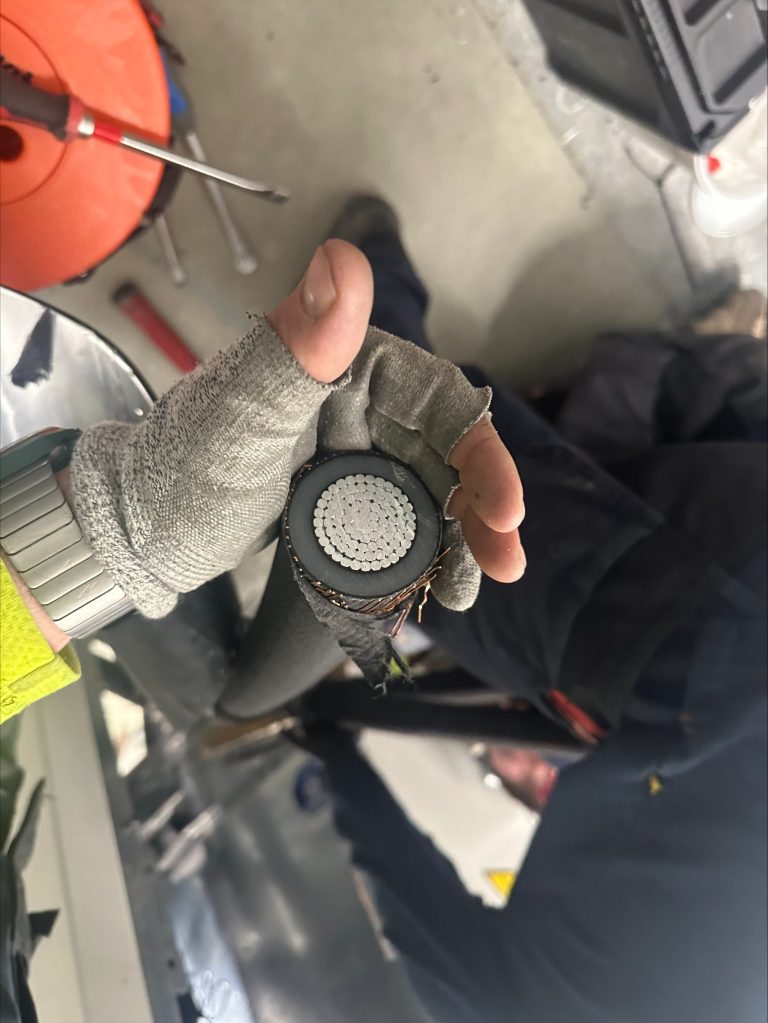 33kV Cable Termination | Stripping Sheath Bonded Aluminium Screen